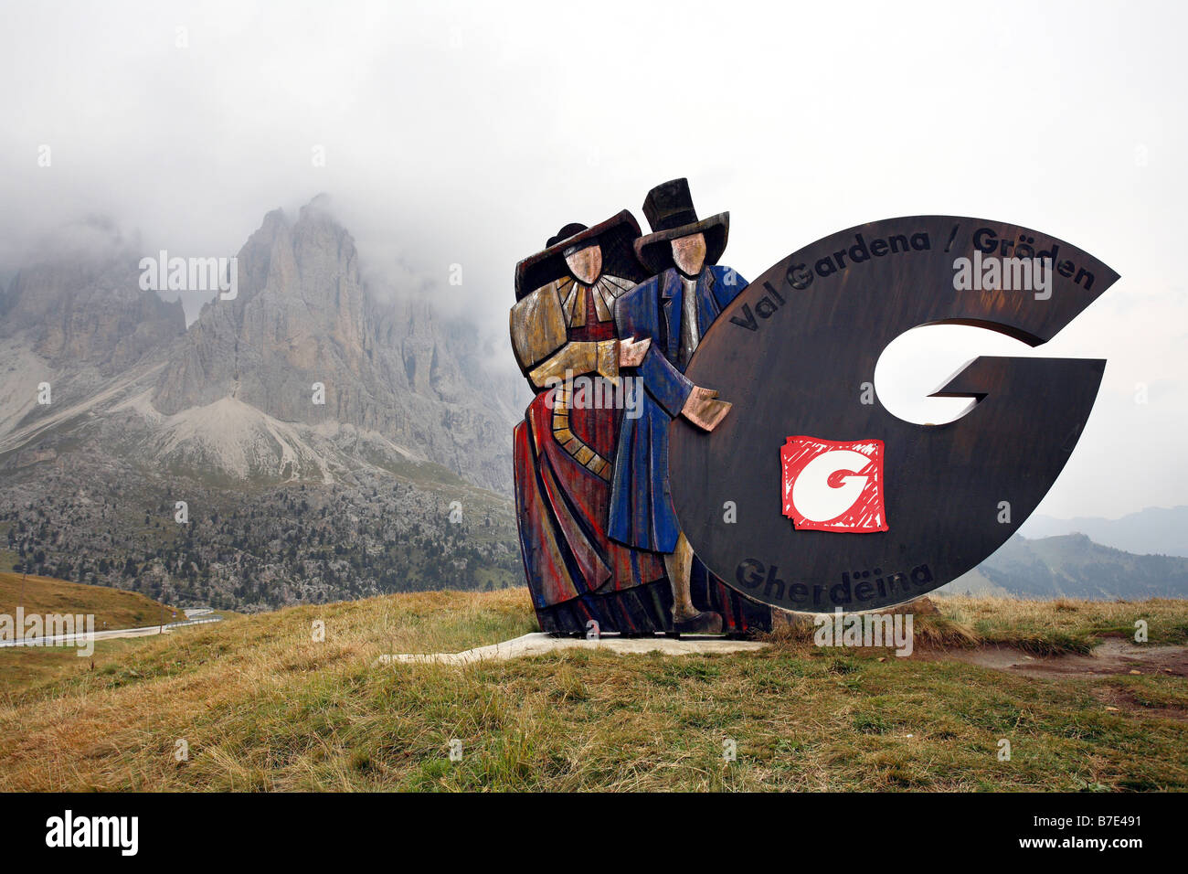 Val Gardena sign, Dolomiti di Fassa mountain chain, Trentino Alto Adige ...