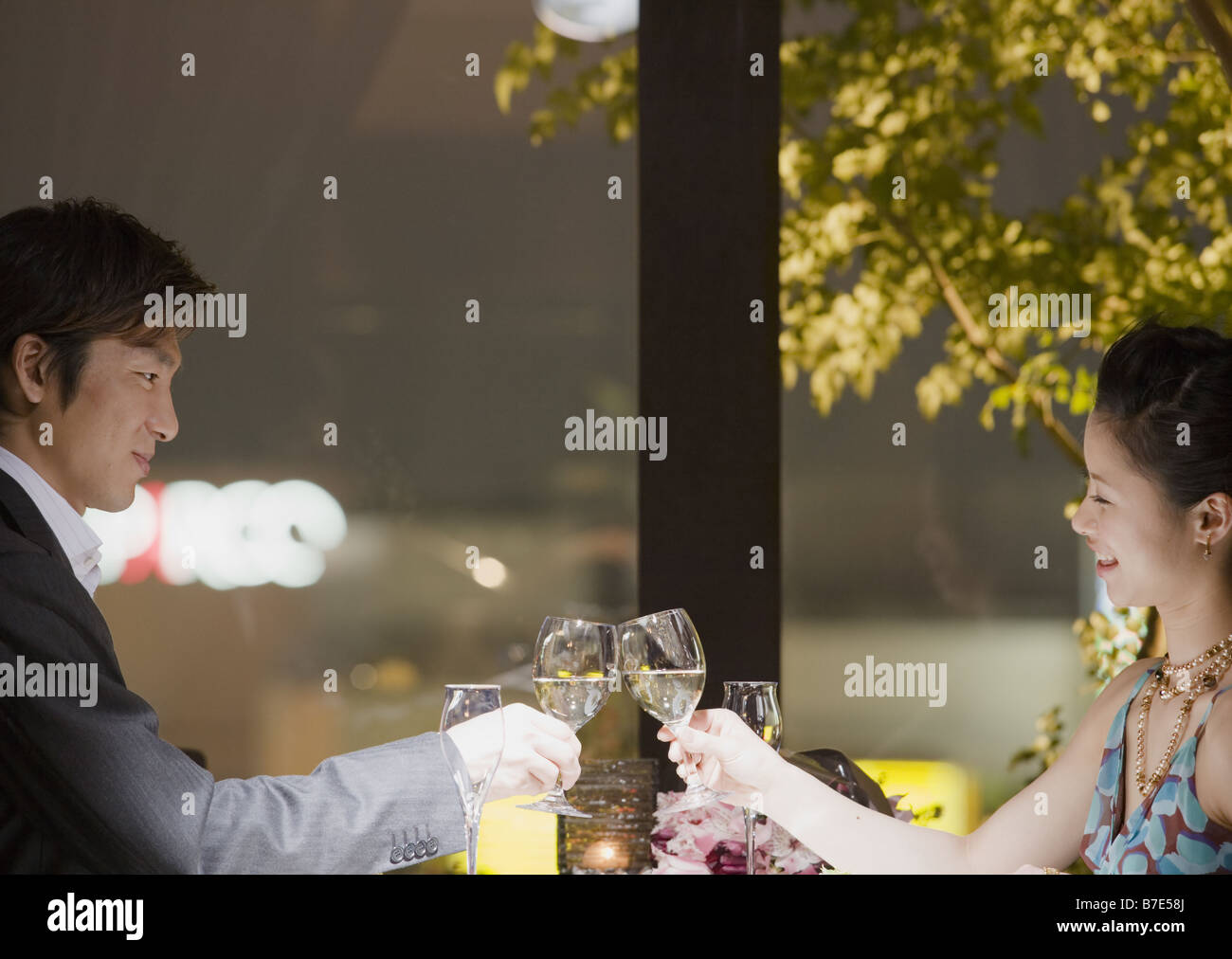 Couple formal wear dinner hi-res stock photography and images - Alamy