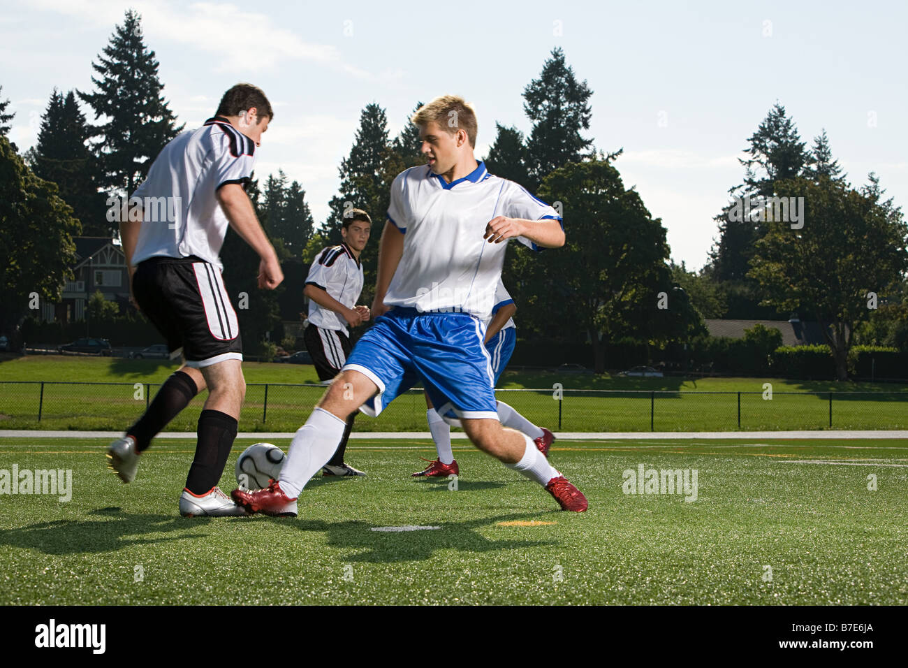 Boy footballers hi-res stock photography and images - Alamy