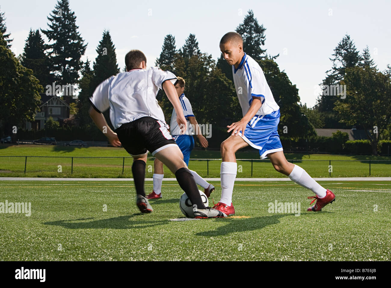 Boy footballers hi-res stock photography and images - Alamy
