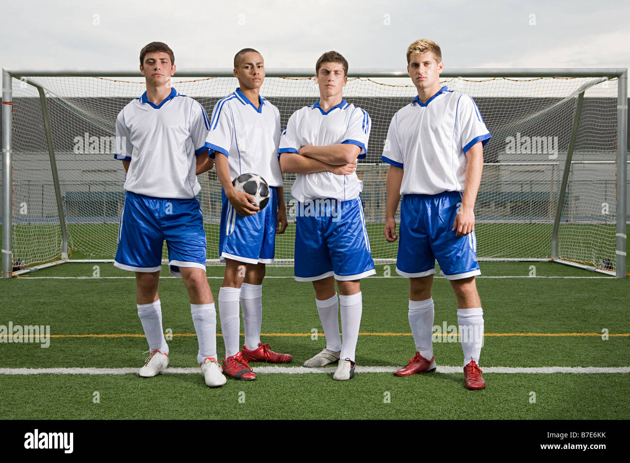 Football team full length hi-res stock photography and images - Alamy