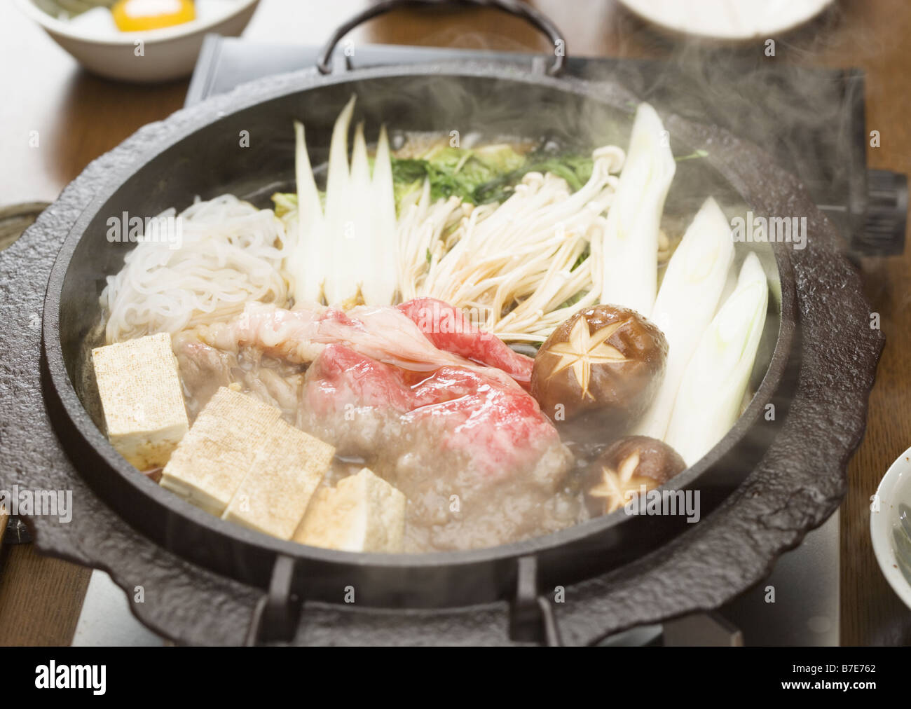 Japanese style pot sukiyaki hi-res stock photography and images - Alamy
