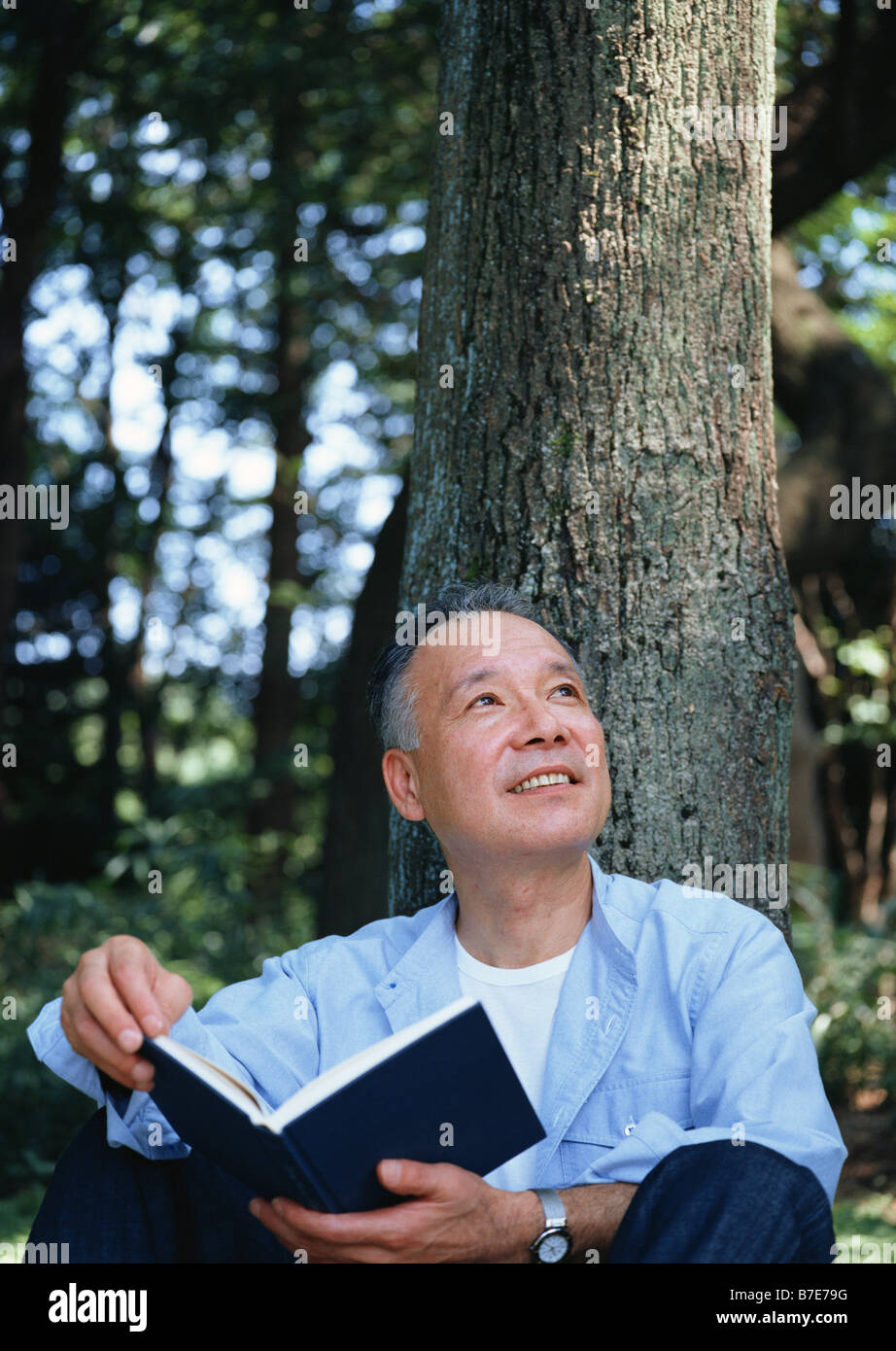 Elderly japanese learning hi-res stock photography and images - Alamy