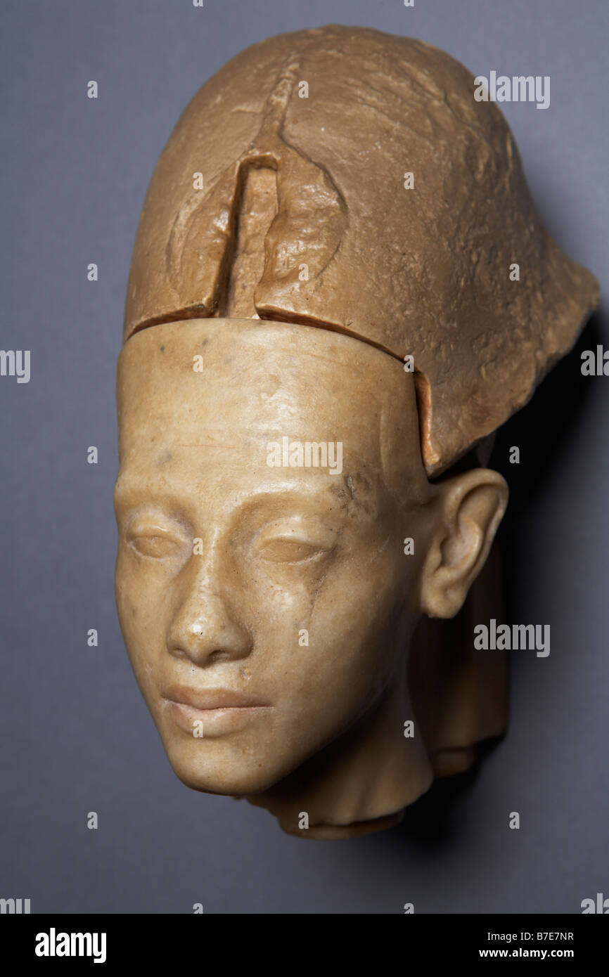 Echnaton hi-res stock photography and images - Alamy