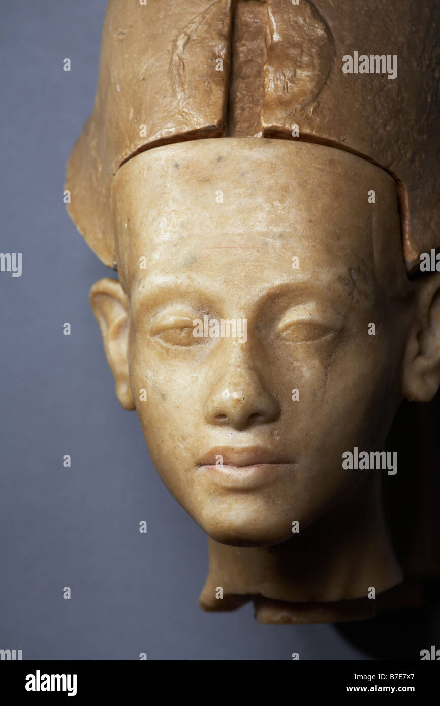 Echnaton hi-res stock photography and images - Alamy