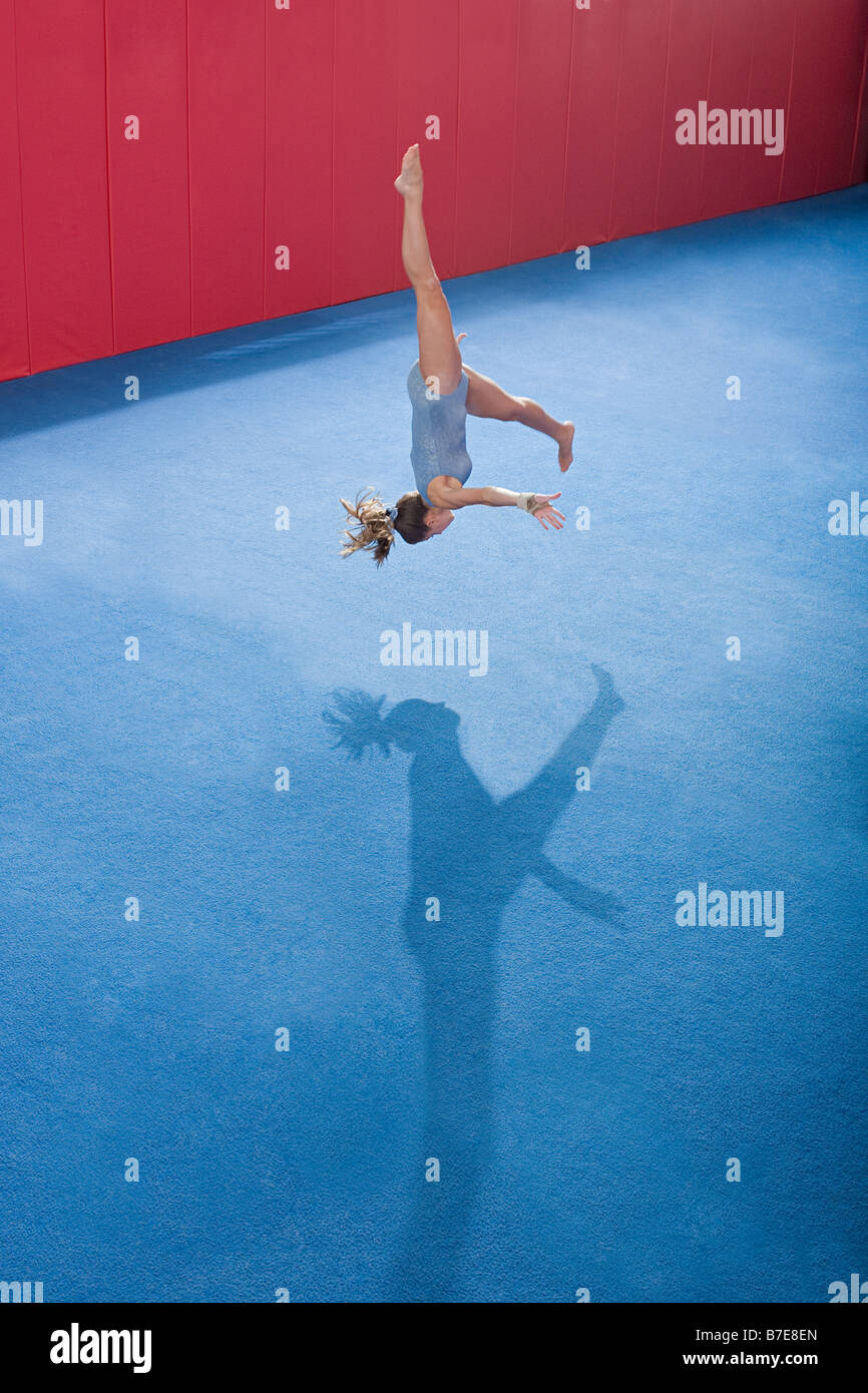 Gymnastics floor jumping hi-res stock photography and images - Alamy