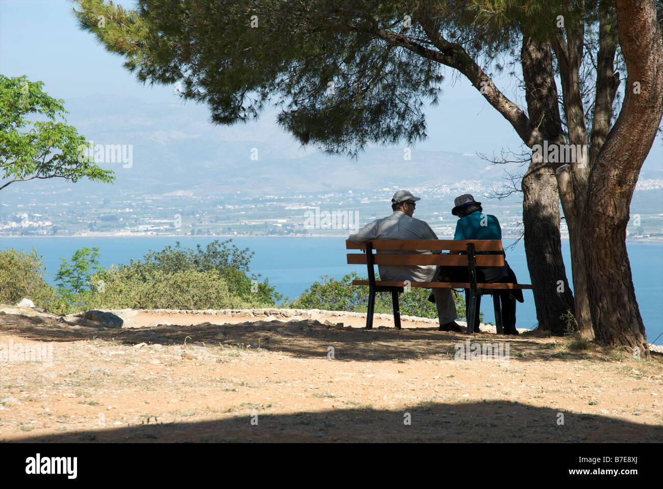 Couple rest in the shade Stock Photo - Alamy