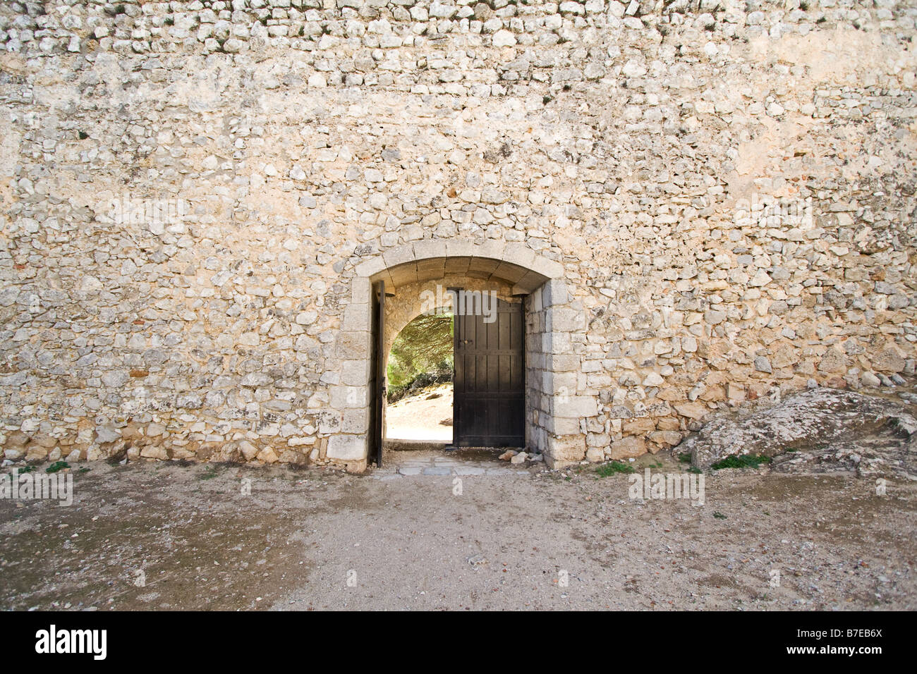 Inner castle gate hi-res stock photography and images - Alamy
