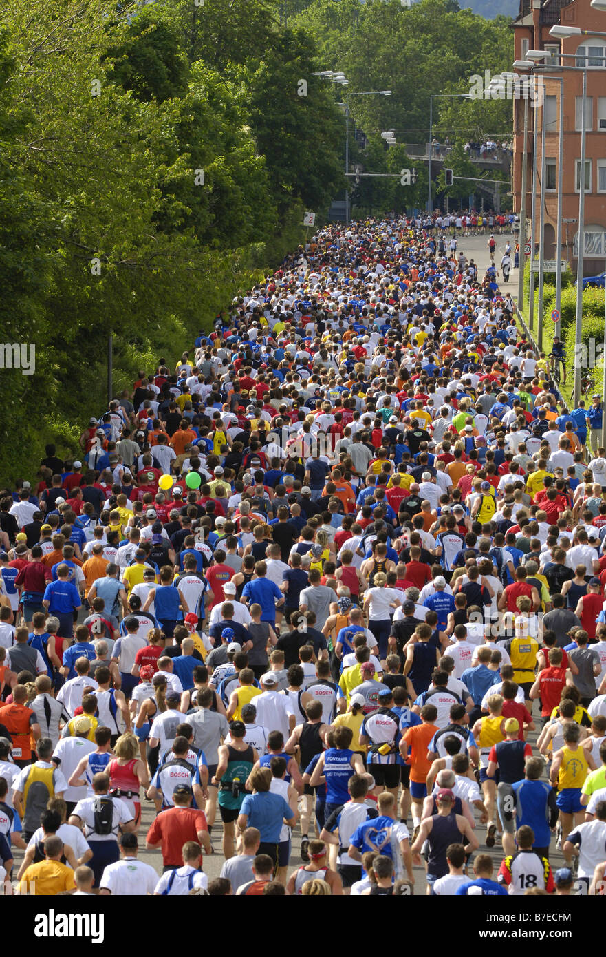Marathon runners and rear view hi-res stock photography and images - Alamy