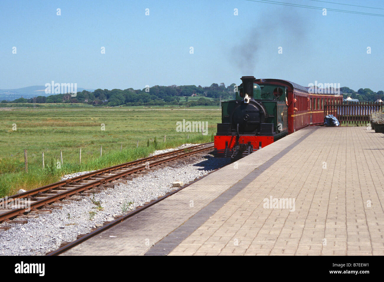 Tralee dingle railway hi-res stock photography and images - Alamy