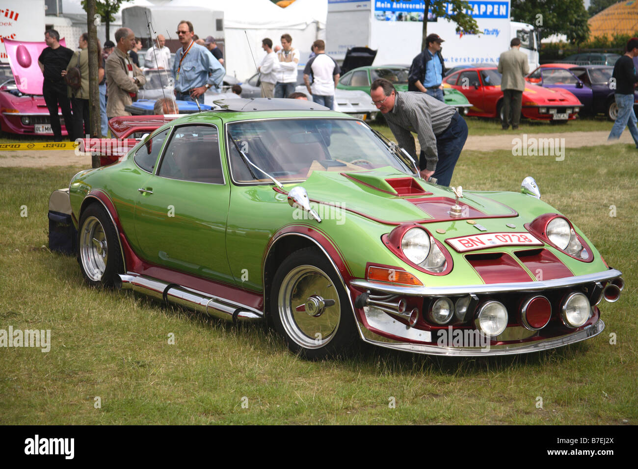 Opel gt classic car hi-res stock photography and images - Alamy