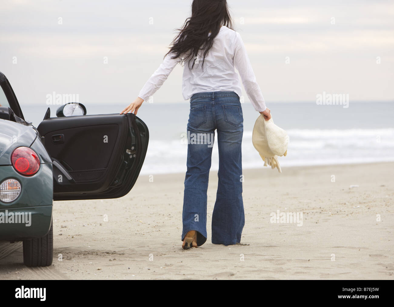 Walk sandy beach hi-res stock photography and images - Alamy