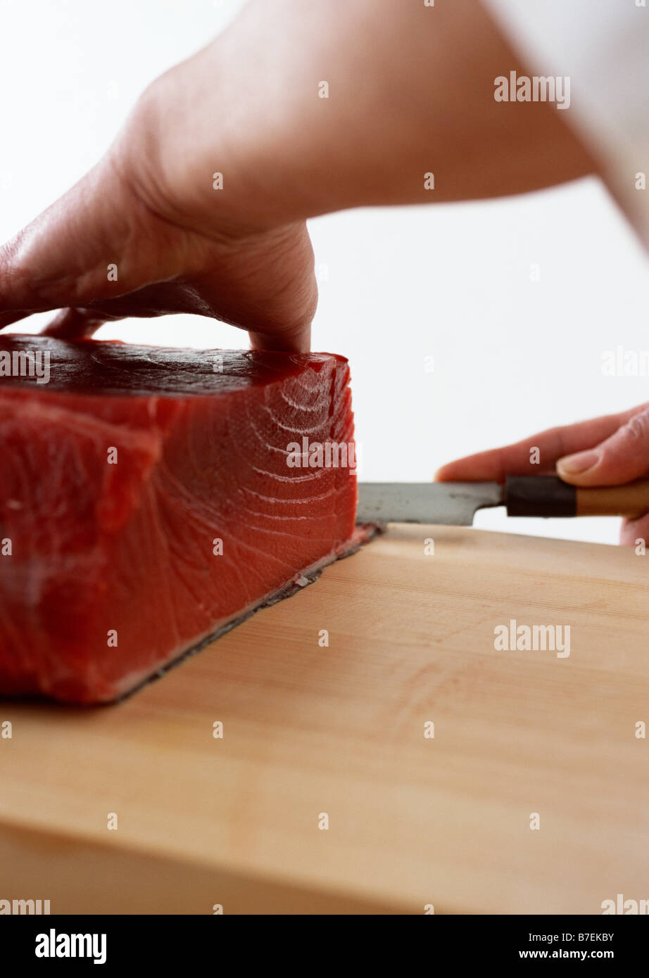 Cut up whole tuna Stock Photo - Alamy