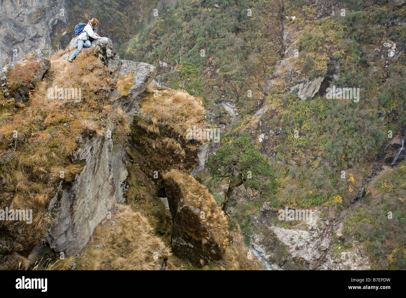 Scenic of Bhote Khosi river valley near Phurte in Sagarmatha National ...