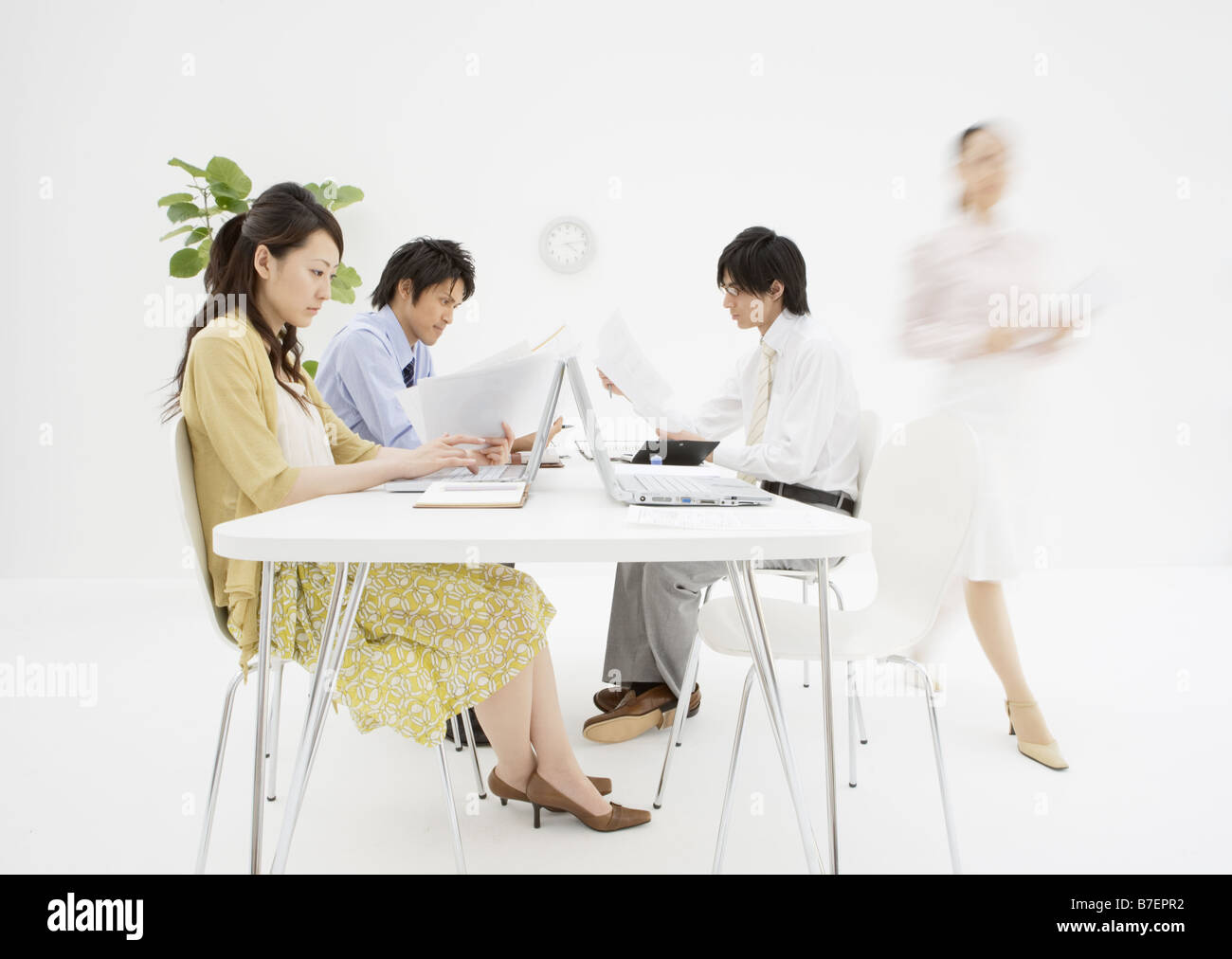 Slow office hi-res stock photography and images - Alamy