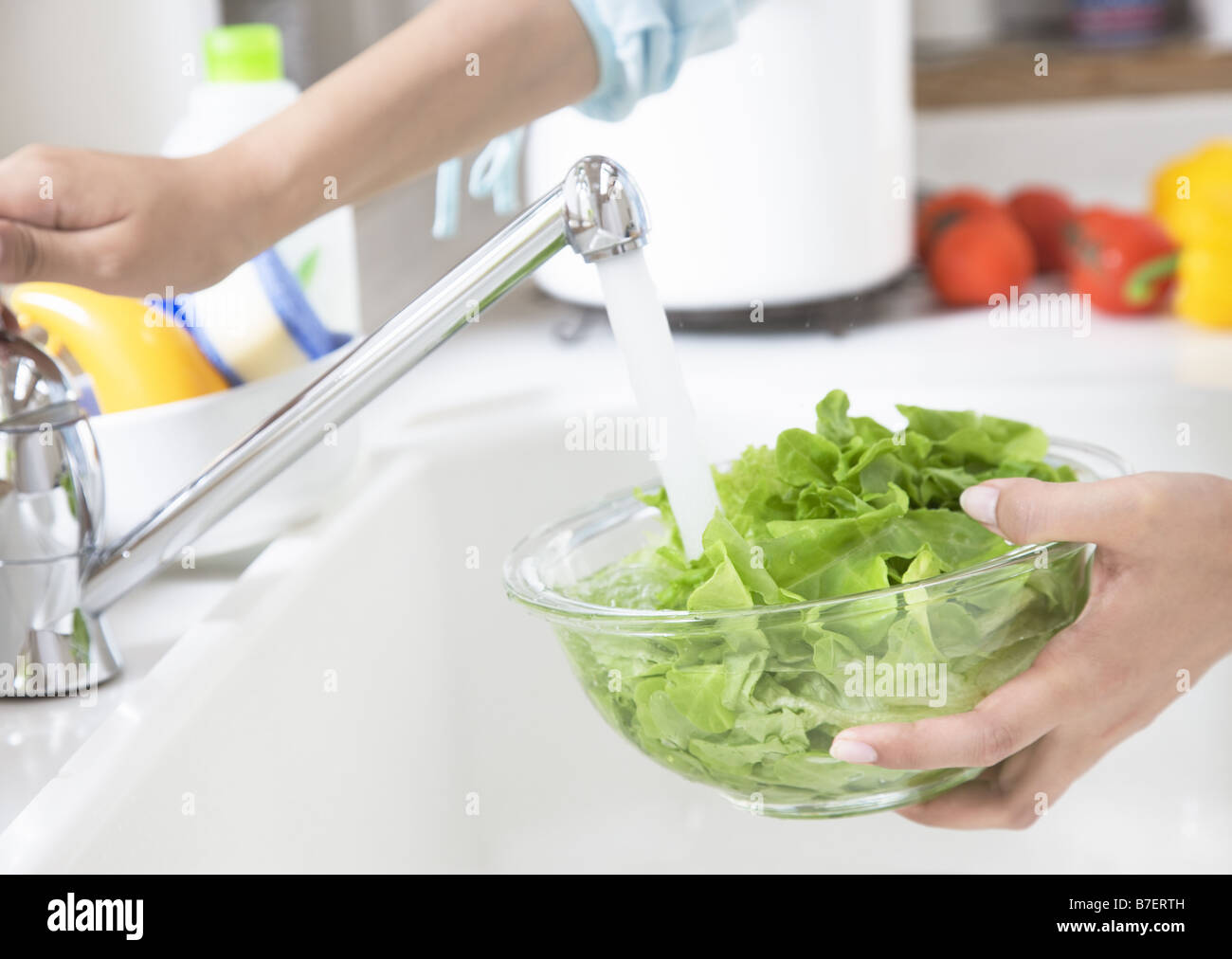 Vegetable wash washing hi-res stock photography and images - Alamy