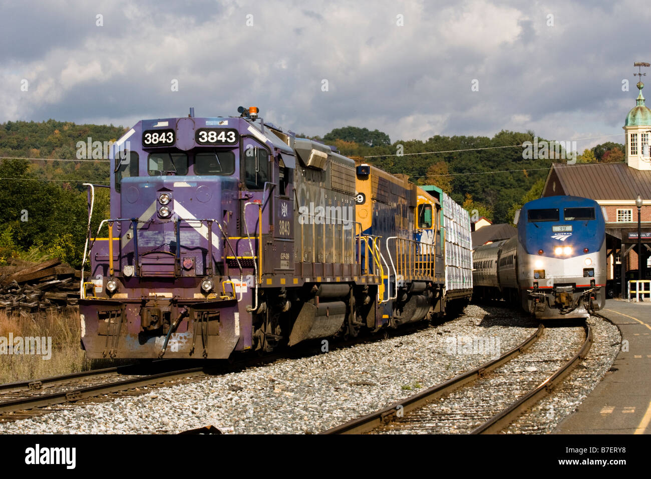 Amtrak Vermonter Passenger Train passes NECR locomotives switching ...