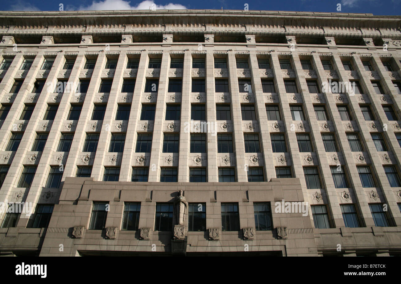 Adelaide House on London Bridge, London Stock Photo - Alamy