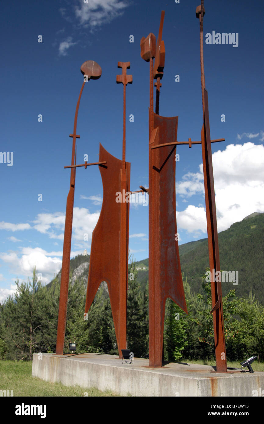 CASTLE ON HILL RUSTY MONUMENT AUSTRIA TYROL AUSTRIA 18 June 2008 Stock ...