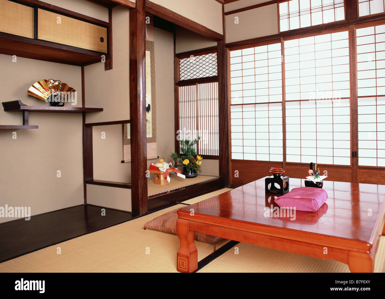 Traditional Japanese room Stock Photo - Alamy