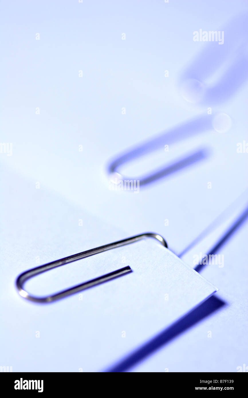 Paperclips paperclip hi-res stock photography and images - Alamy