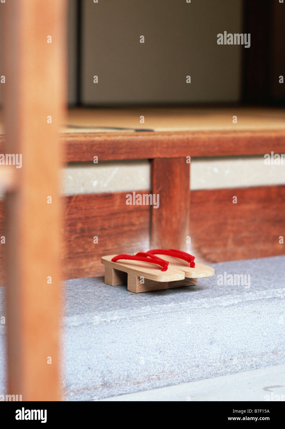 Japanese wooden clogs Stock Photo - Alamy
