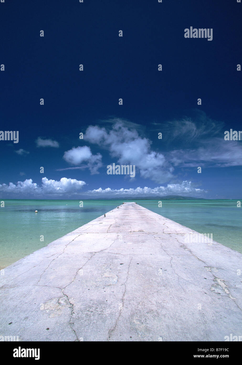 Okinawa island pier beach hi-res stock photography and images - Alamy
