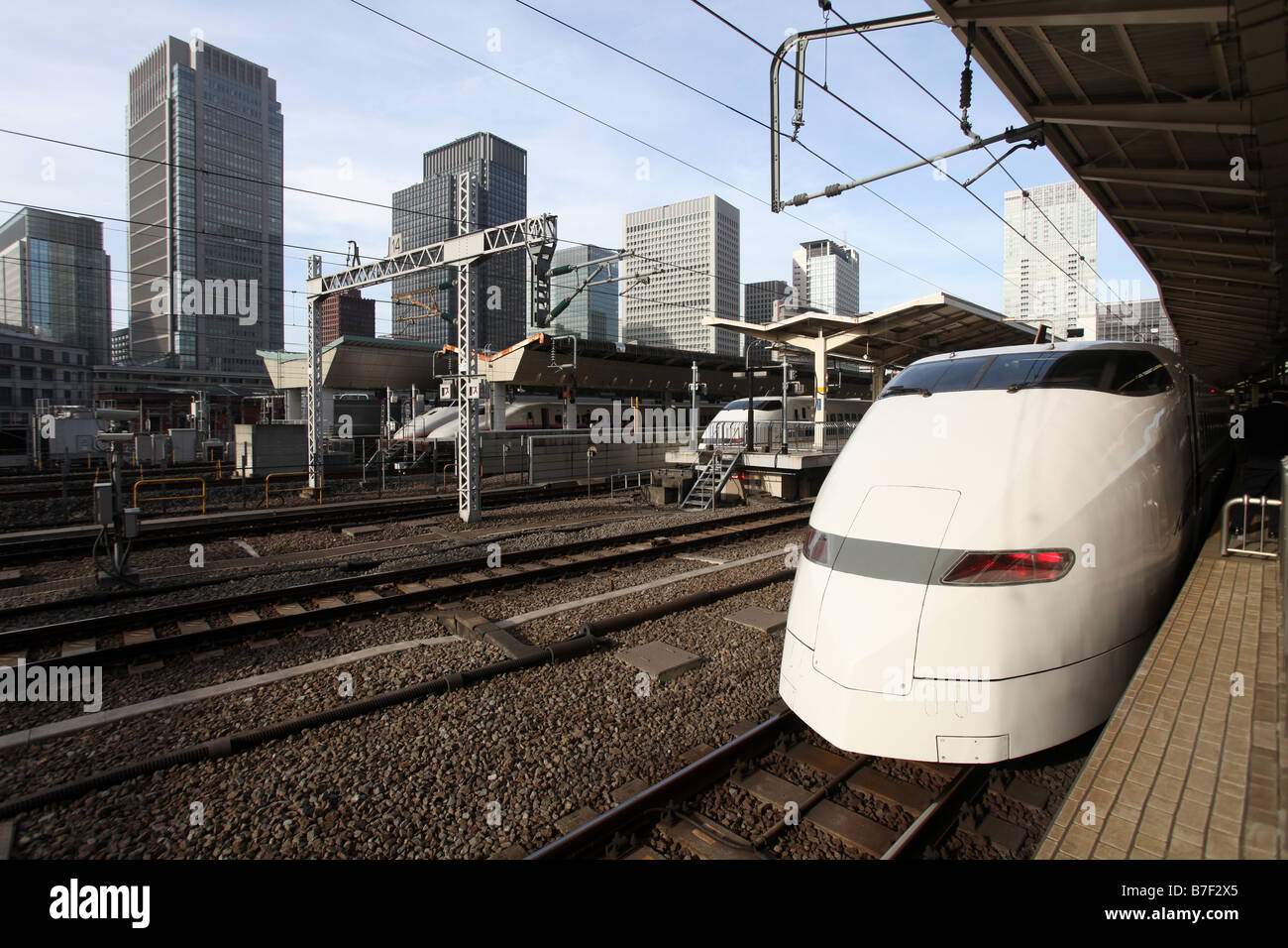 The Shinkansen bullet train in Tokyo Station Stock Photo - Alamy