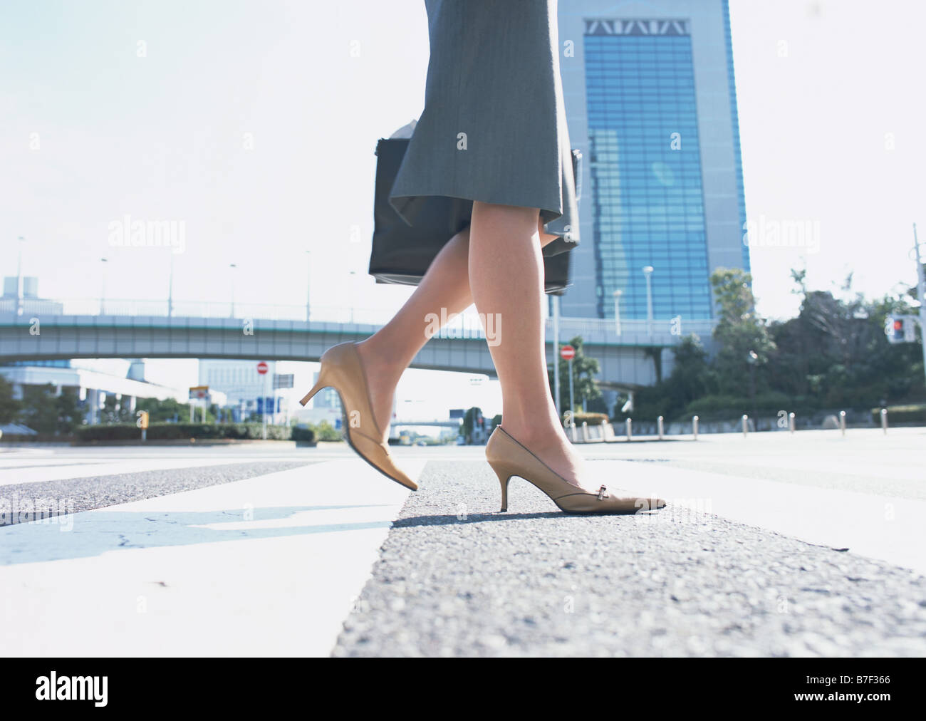 Photography female feet city hi-res stock photography and images - Alamy