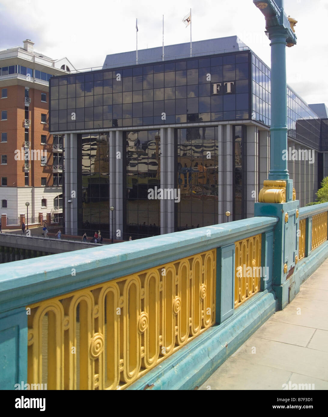 Financial Times newspaper offices headquarters on the bank of the river ...