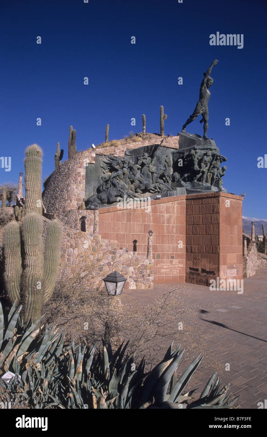 Independence Heroes monument / Monumento a los Héroes de la ...