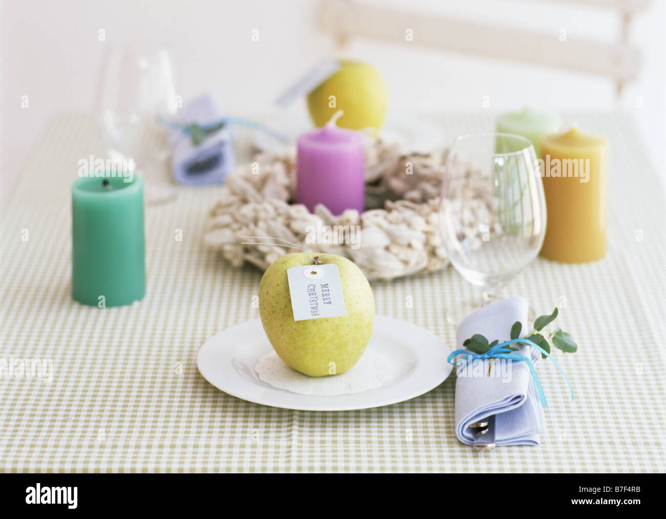 Place setting table check hi-res stock photography and images - Alamy