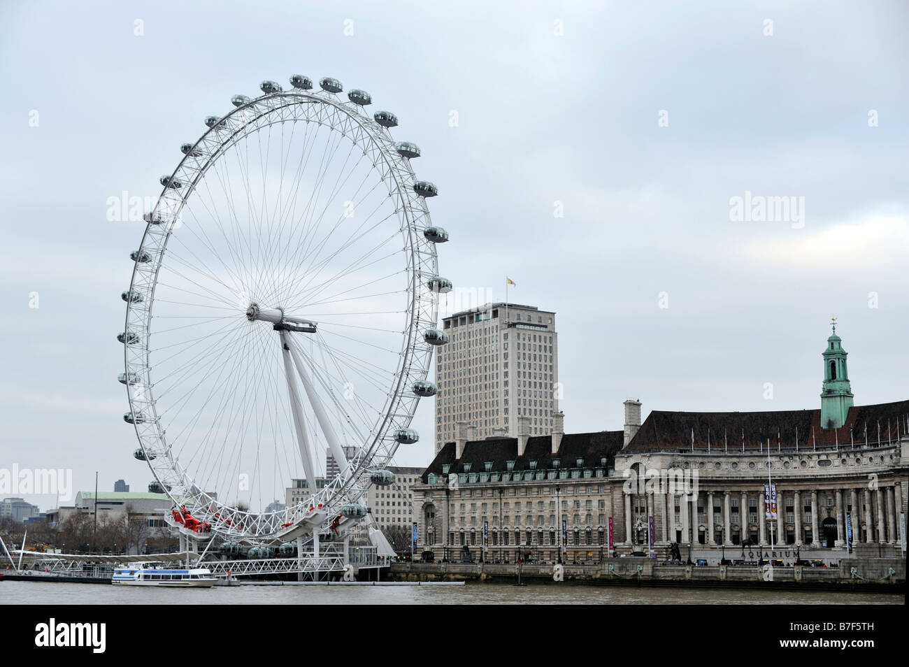 London Eye Ferris Wheel Stock Photo - Alamy