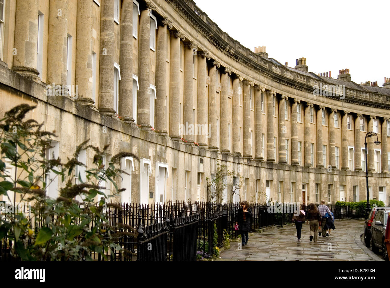 Royal crescent hi-res stock photography and images - Alamy