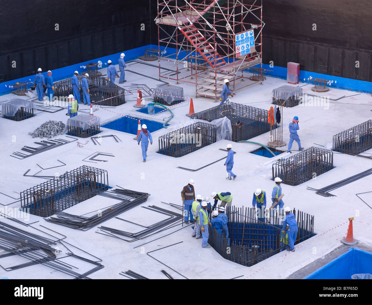 Construction side in Dubai Stock Photo - Alamy