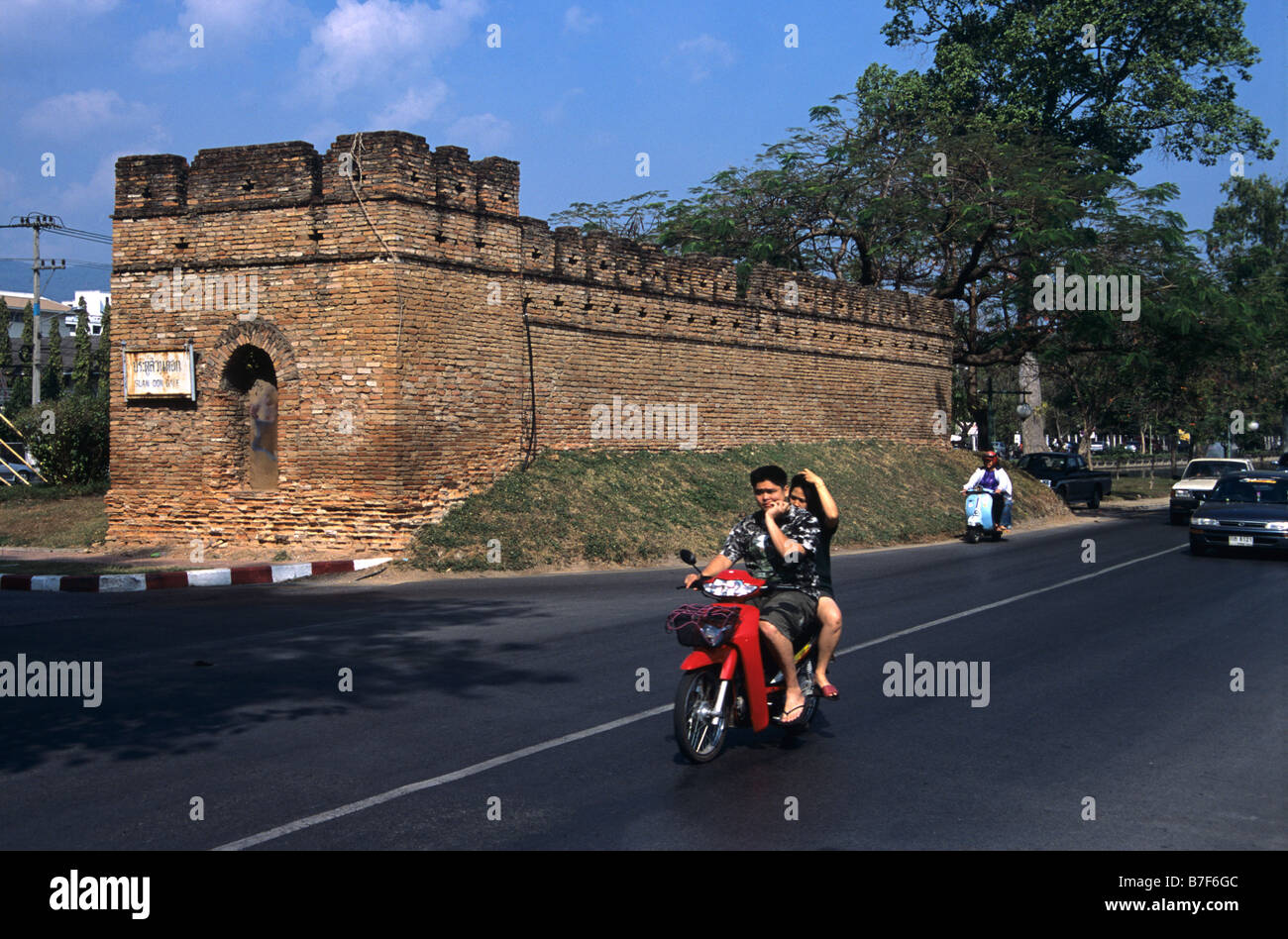 Suan dok gate hi-res stock photography and images - Alamy