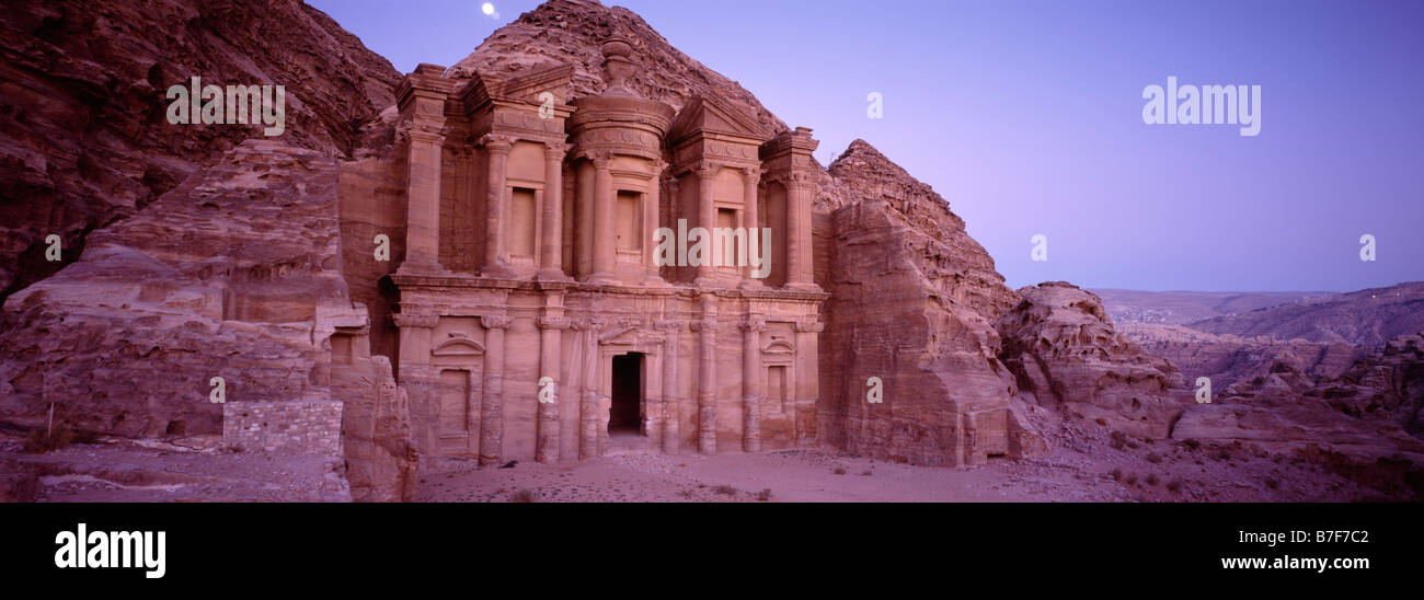 Ed deir the monastery hi-res stock photography and images - Alamy