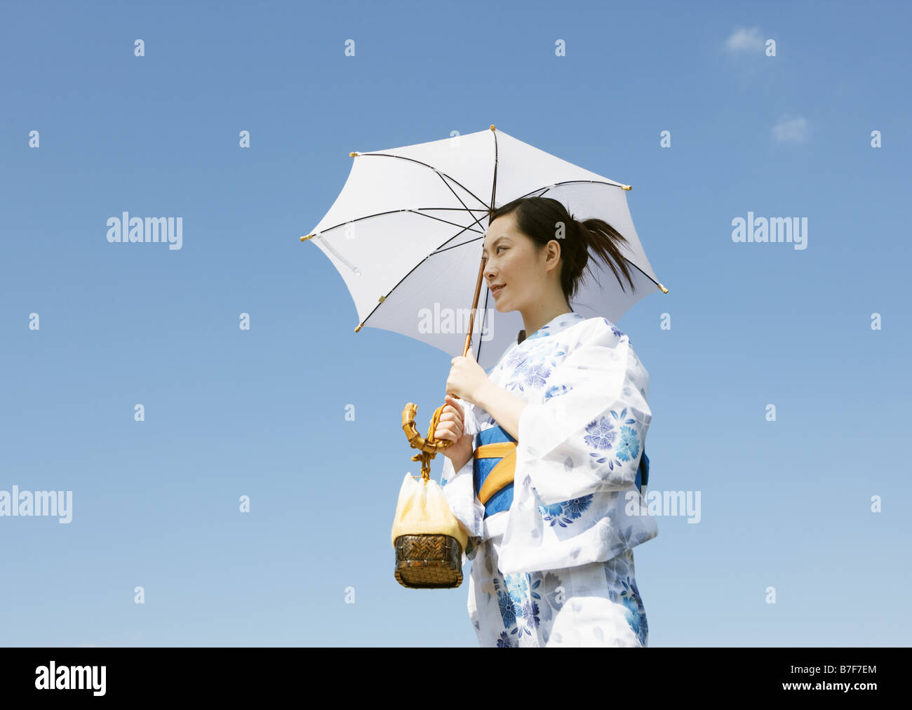Japanese woman back view umbrella hi-res stock photography and images ...