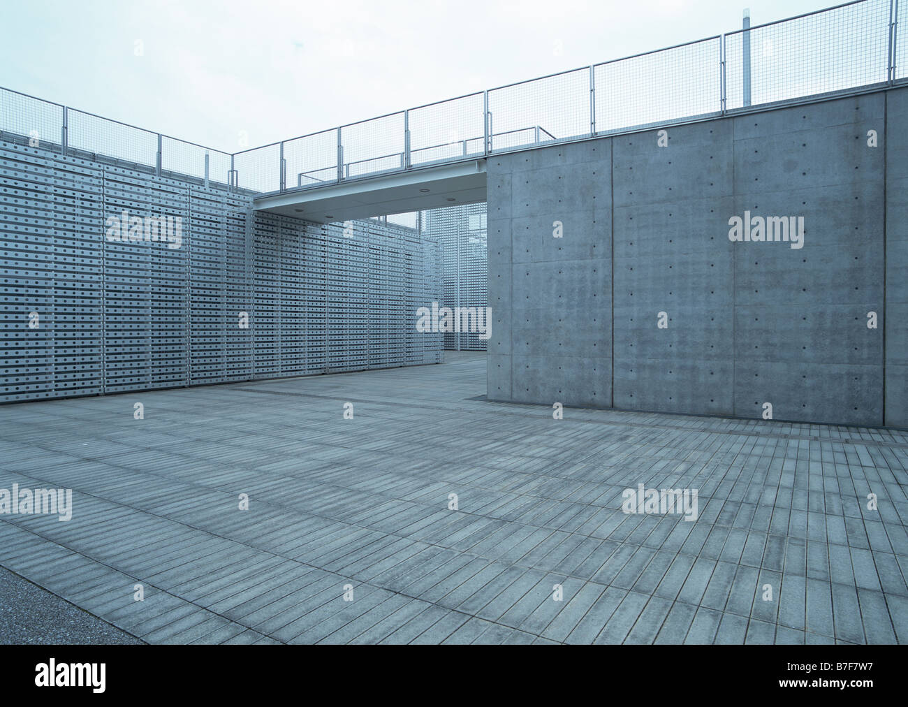 Accessway hi-res stock photography and images - Alamy