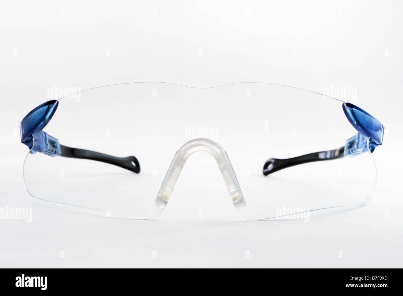 White personal protective equipment hi-res stock photography and images ...