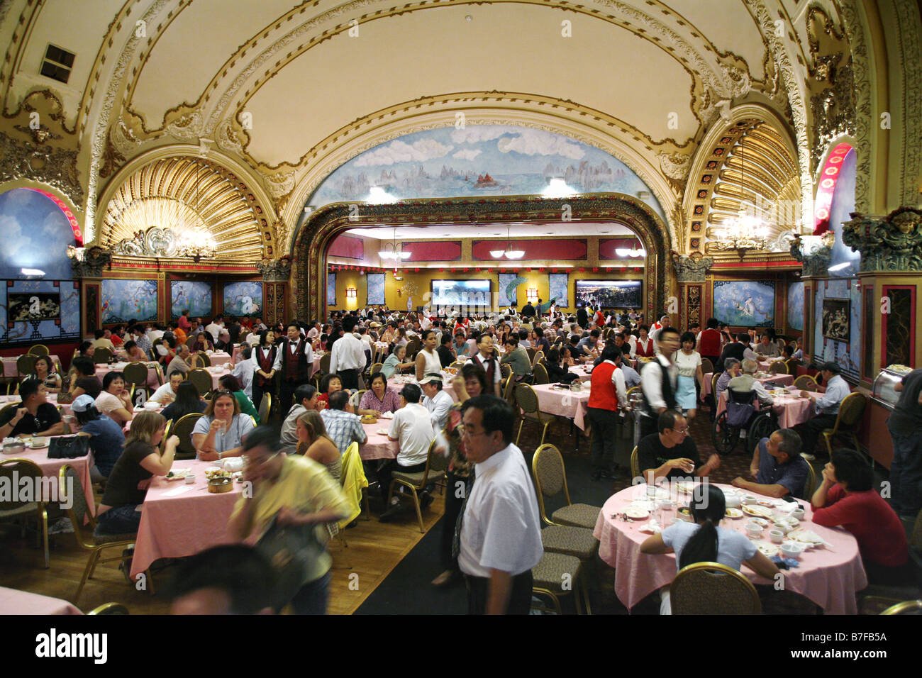 Crowded Chinese Restaurant