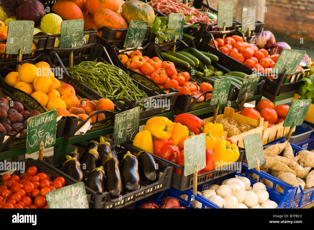 vegetables food market Stock Photo - Alamy