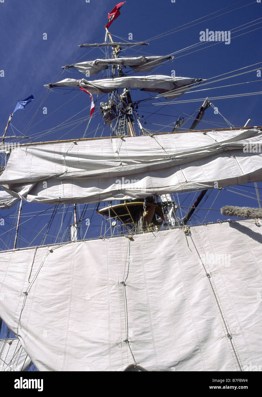 Square sail hi-res stock photography and images - Alamy