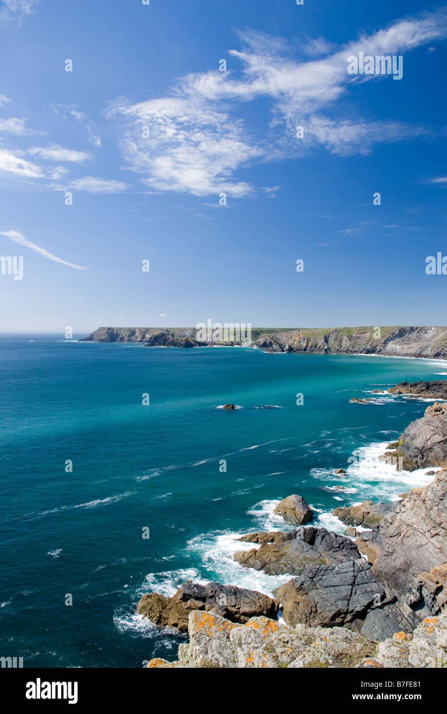 Cornish sea rocks hi-res stock photography and images - Alamy