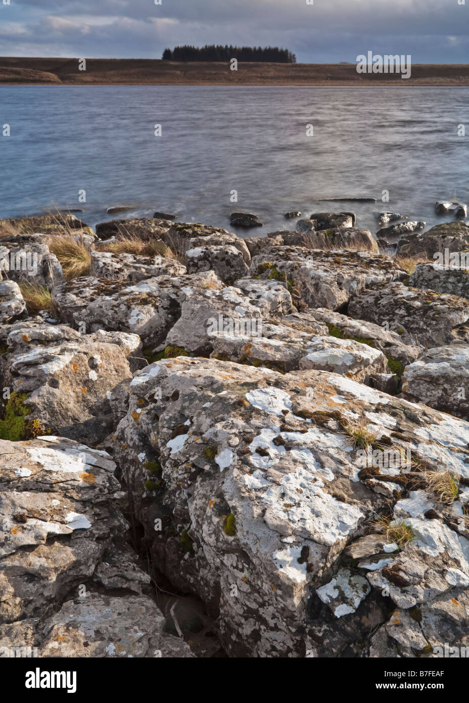 Fractured limestone hi-res stock photography and images - Alamy