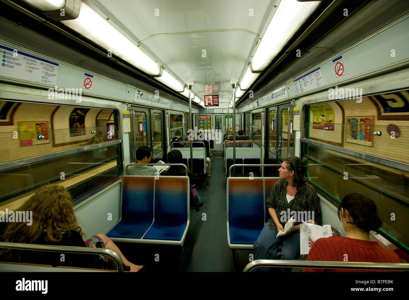 The paris metro train seat hi-res stock photography and images - Alamy