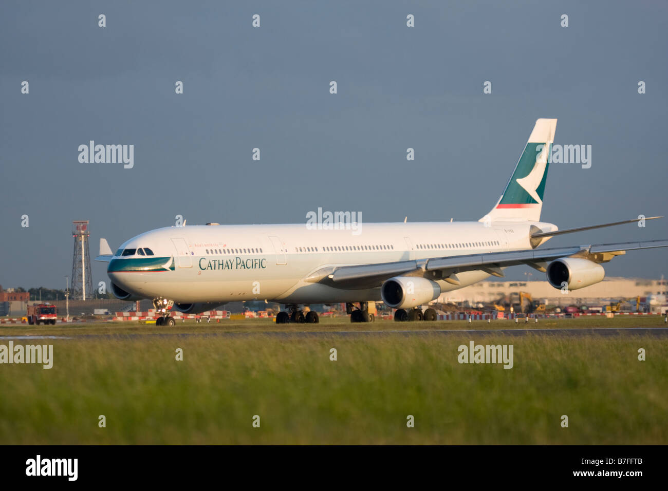 Cathay Pacific Airways Airbus A340-313X at London Heathrow airport ...