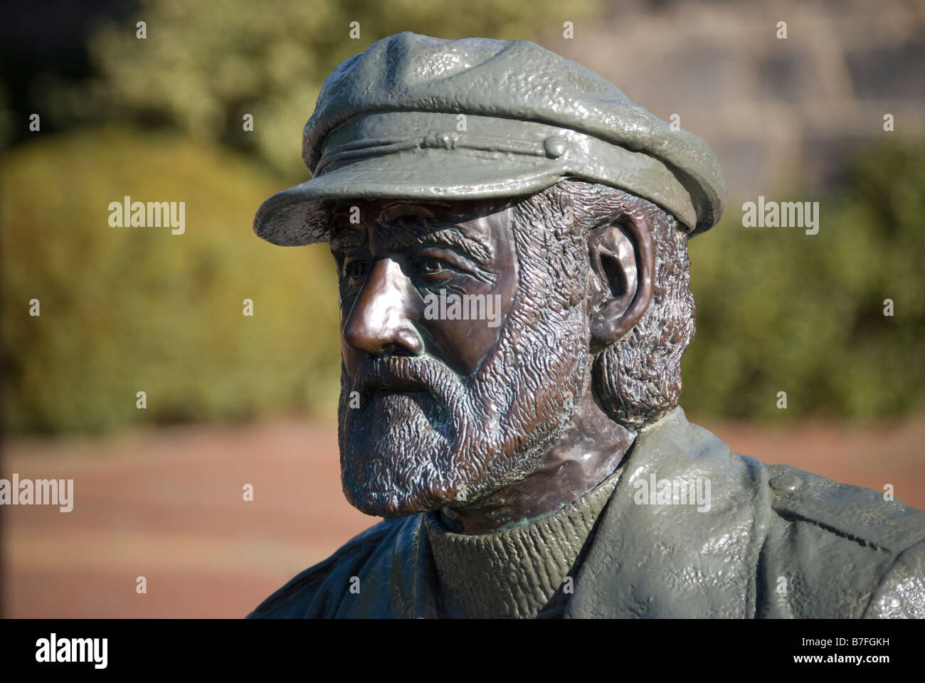 Captain Henry Cain statue, The Old Landing Service Building, George ...