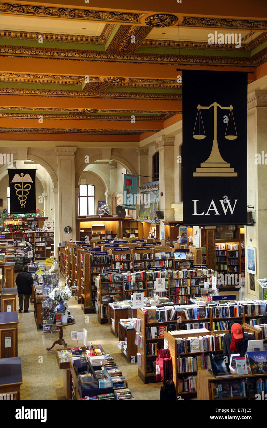 University student book shop hi-res stock photography and images - Alamy