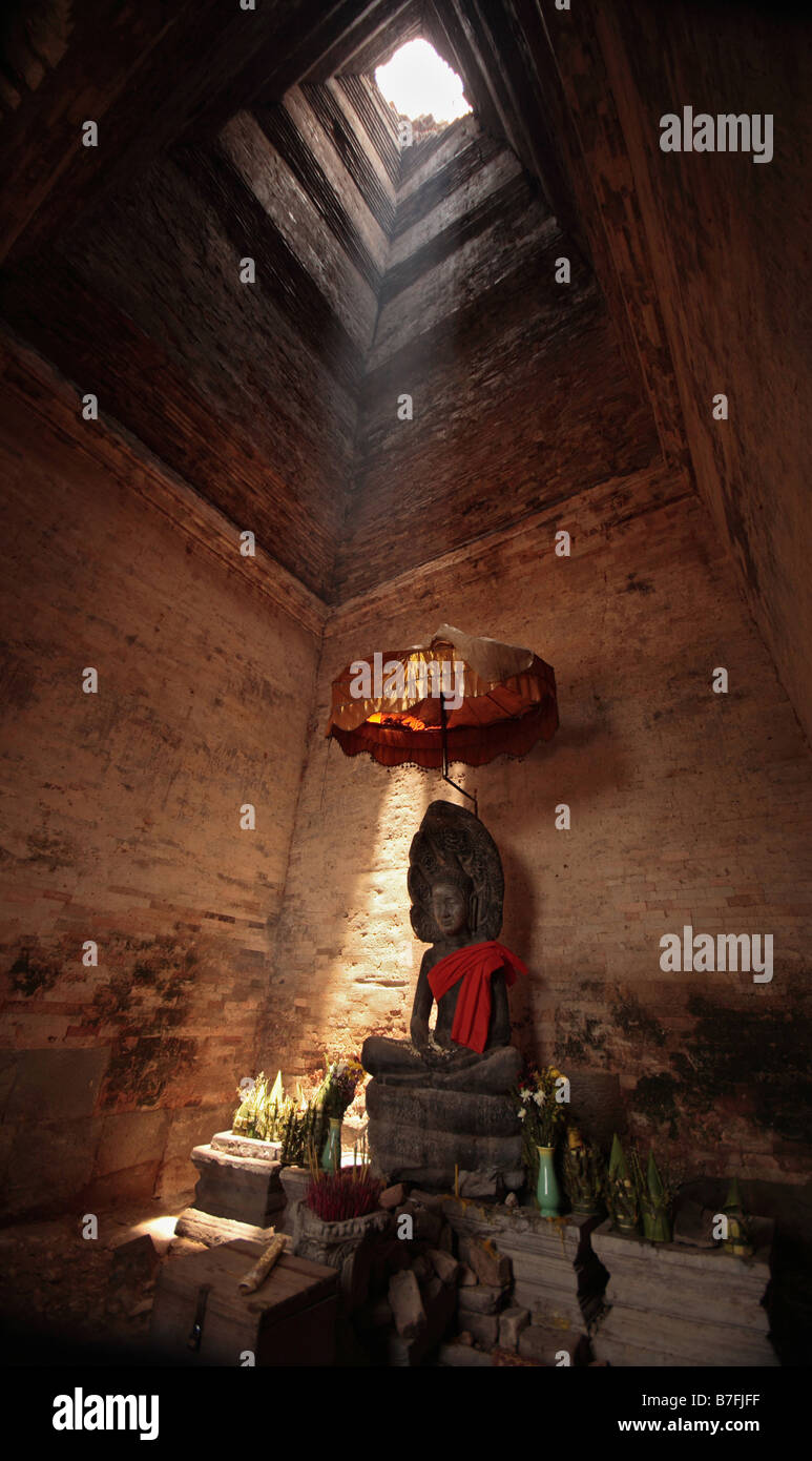 Tallk hi-res stock photography and images - Alamy